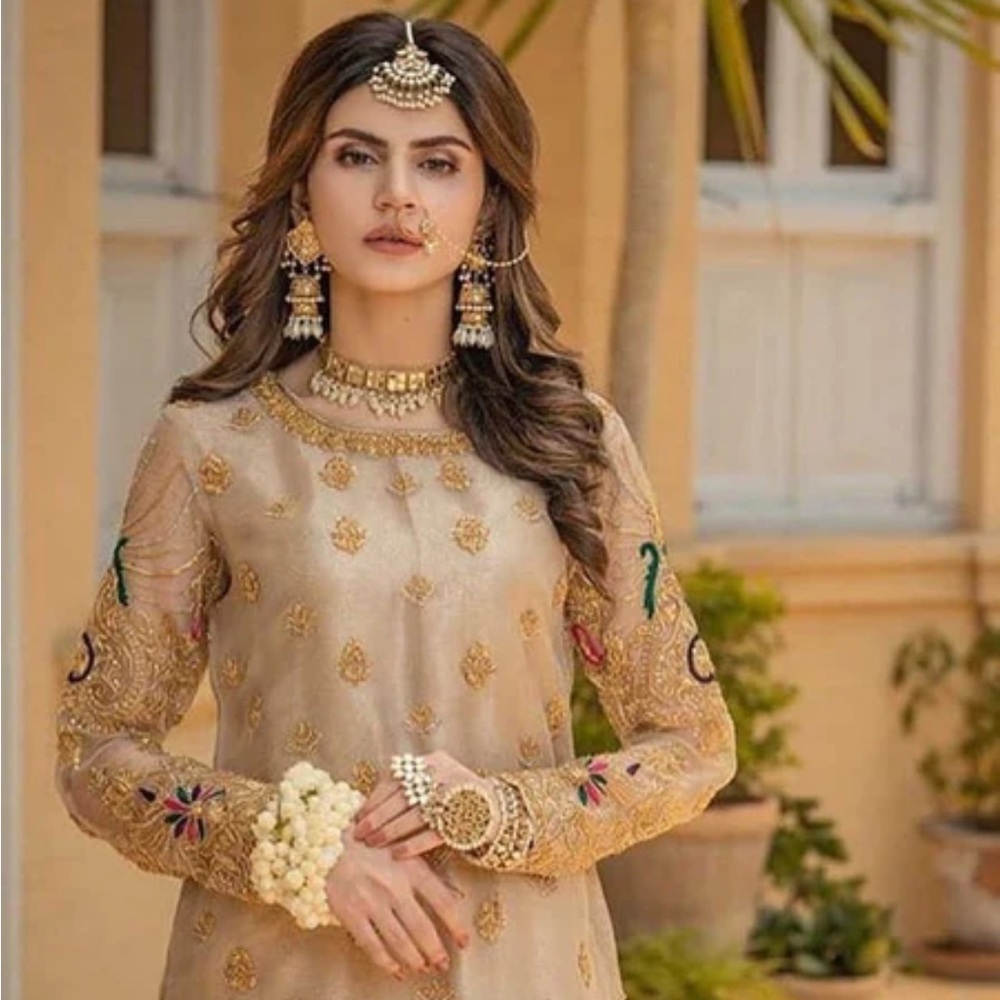 Haris Shakeel Pakistani Outfit - Gem